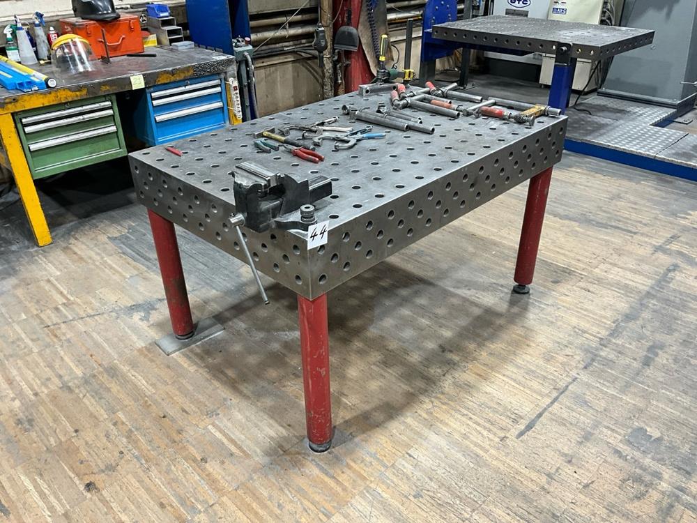welding table | Dome Auctions